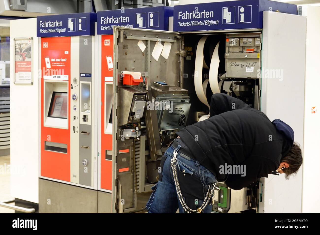 Servicing a vending machine hi-res stock photography and images - Alamy