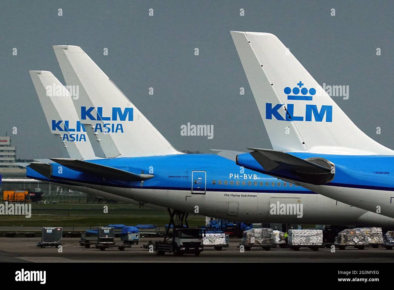 Klm emblem hi-res stock photography and images - Alamy