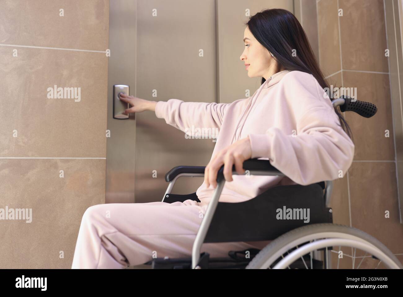 Hand presses elevator button hi-res stock photography and images - Alamy
