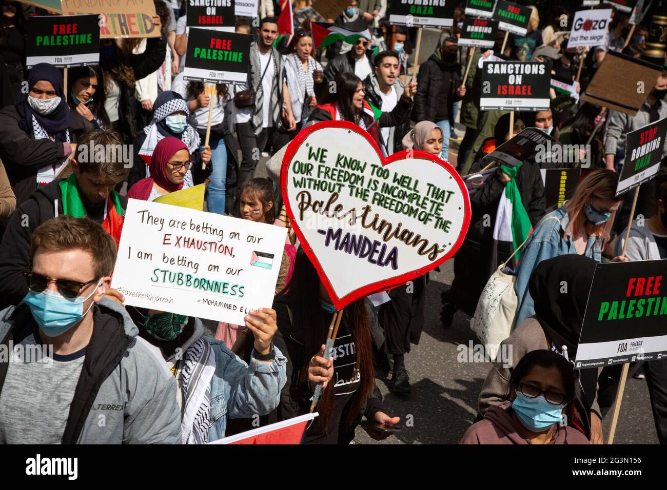 Free mandela sign hi-res stock photography and images - Alamy