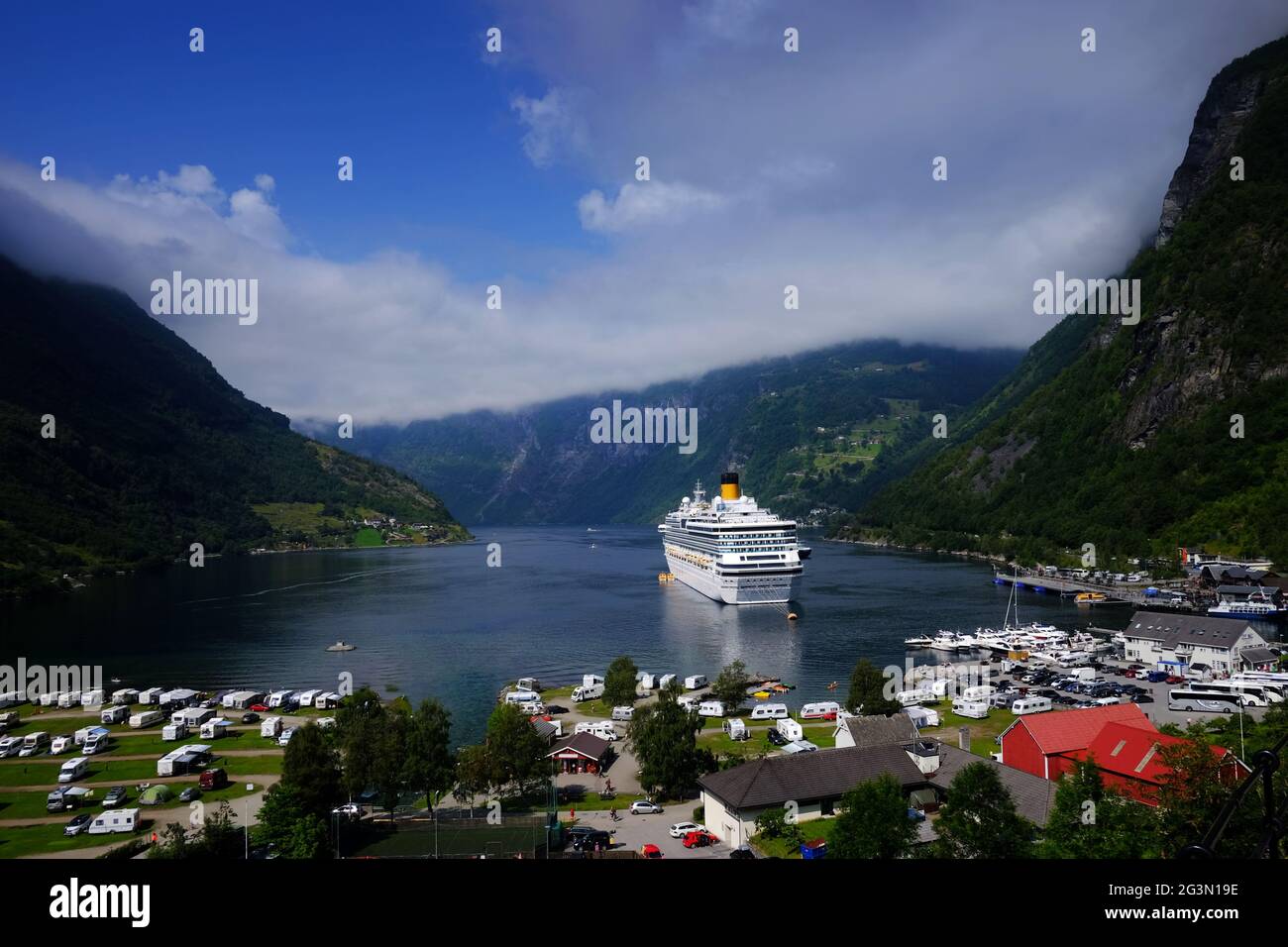 Hardanger fjorden hi-res stock photography and images - Alamy