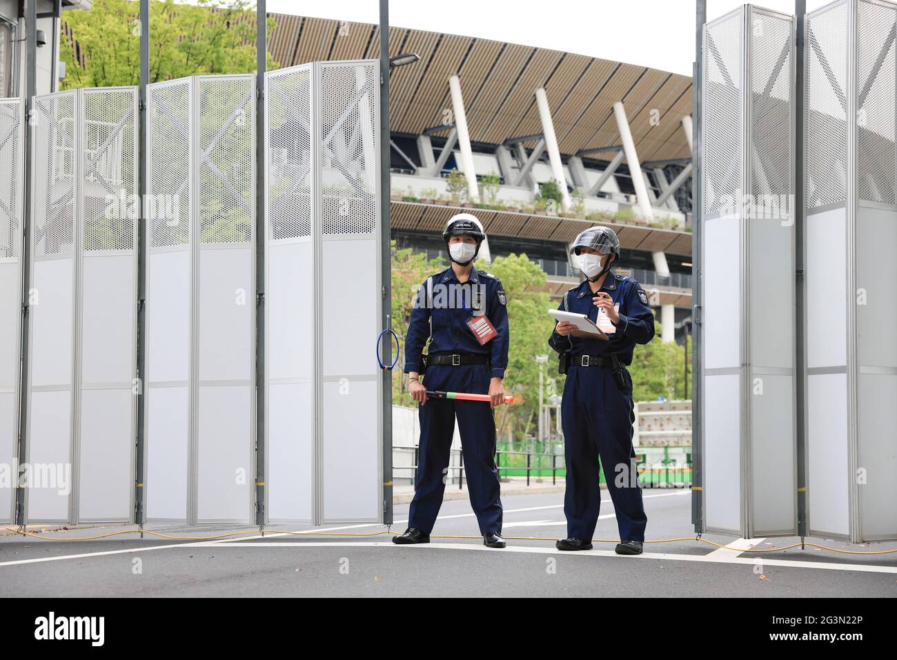 Olympics stadium security japan hi-res stock photography and images - Alamy