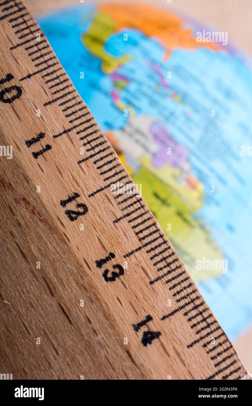 Map globe ruler hi-res stock photography and images - Alamy