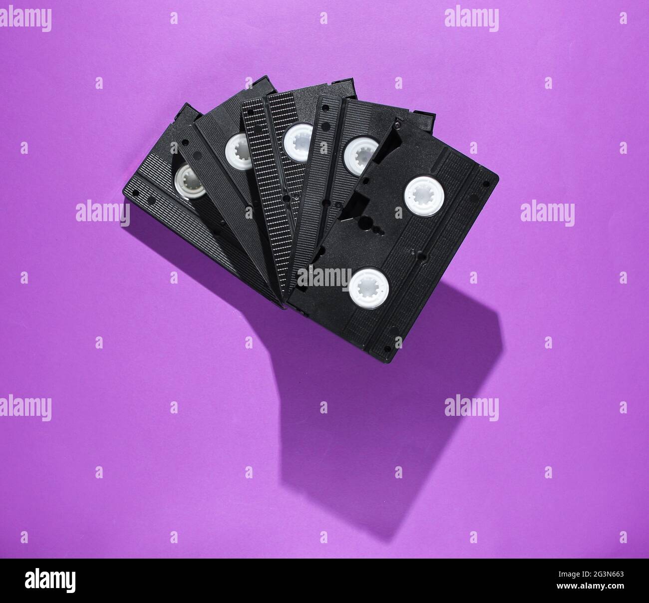 Stack pile vhs cassettes hi-res stock photography and images - Alamy