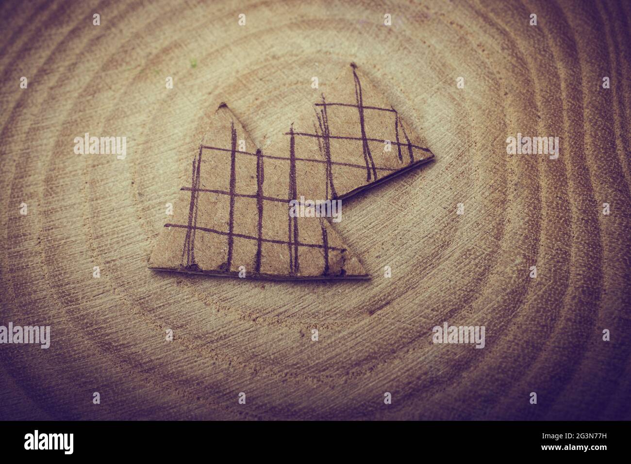 Arrows cut out hi-res stock photography and images - Alamy