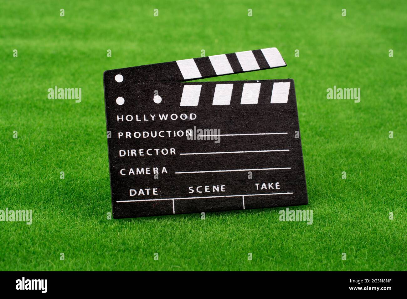 Box grass hi-res stock photography and images - Alamy