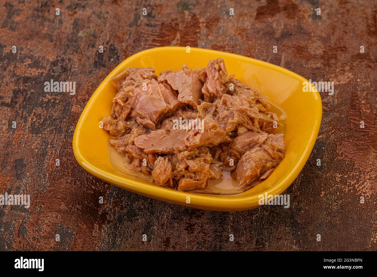Canned tuna fish fillet for salad Stock Photo - Alamy