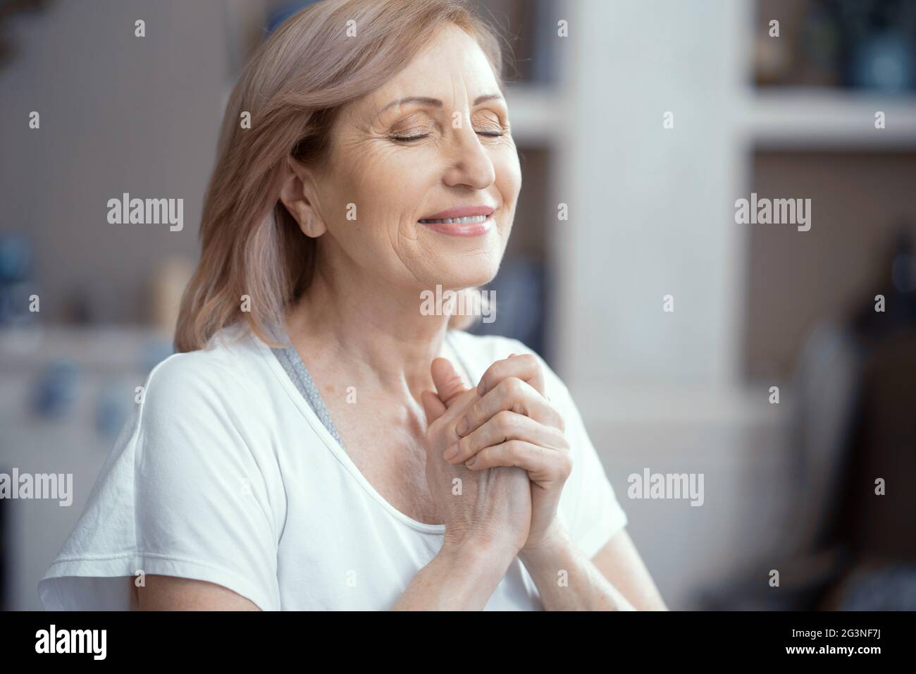 50 years of woman hi-res stock photography and images - Alamy