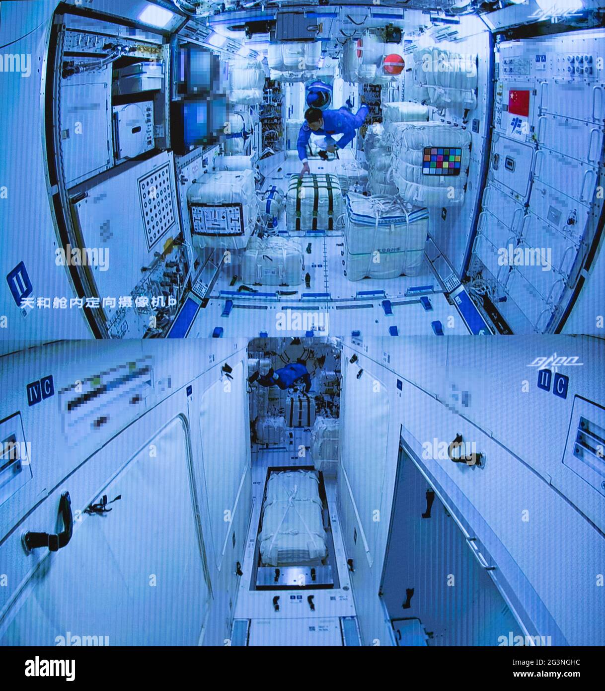 Orbital module hi-res stock photography and images - Alamy