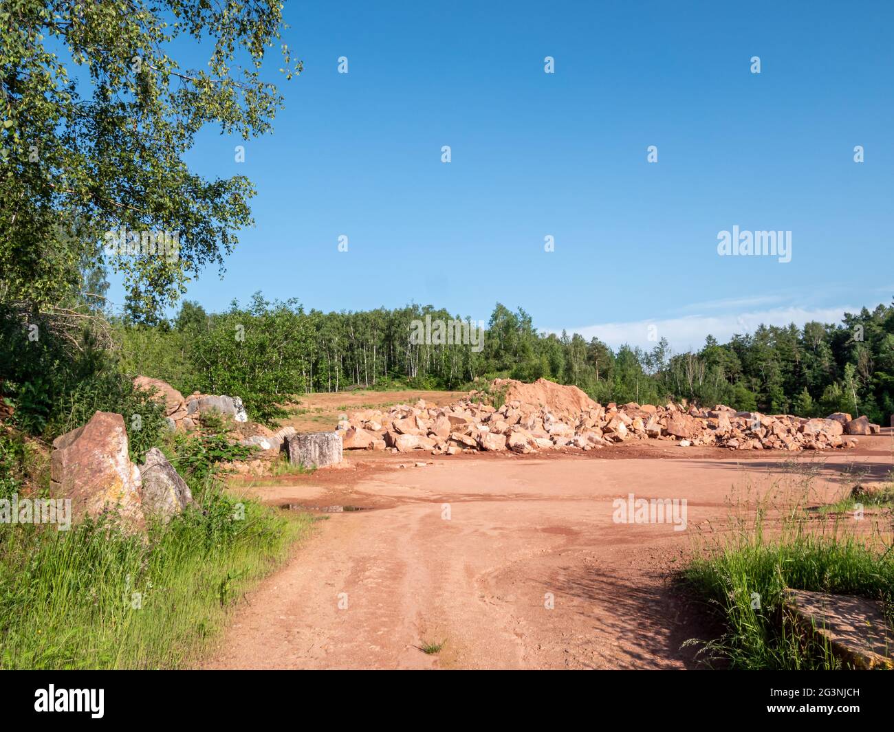 Quarry with Rochlitz porphyry rock Stock Photo - Alamy