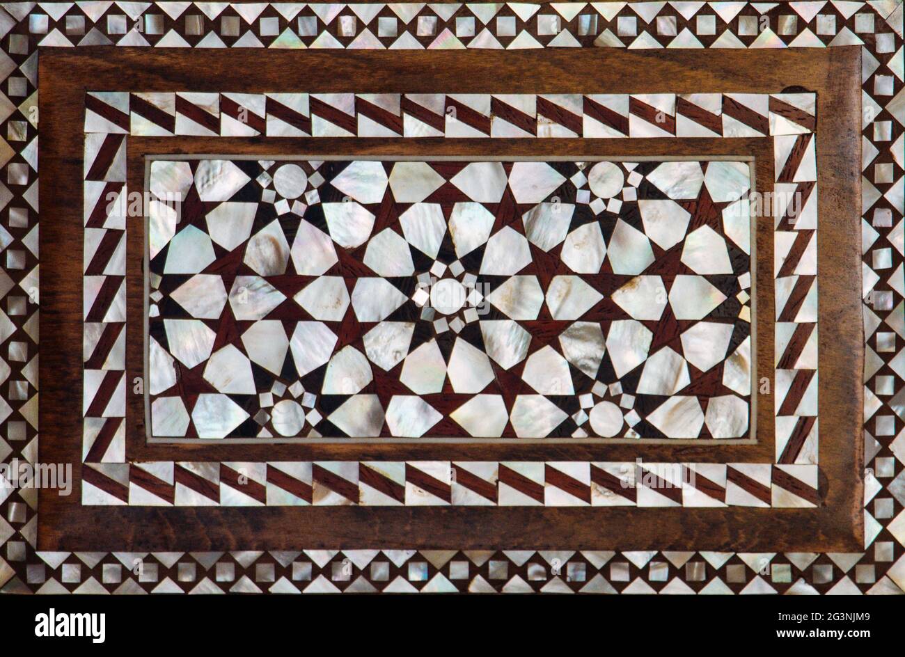 Pearl inlays hi-res stock photography and images - Alamy