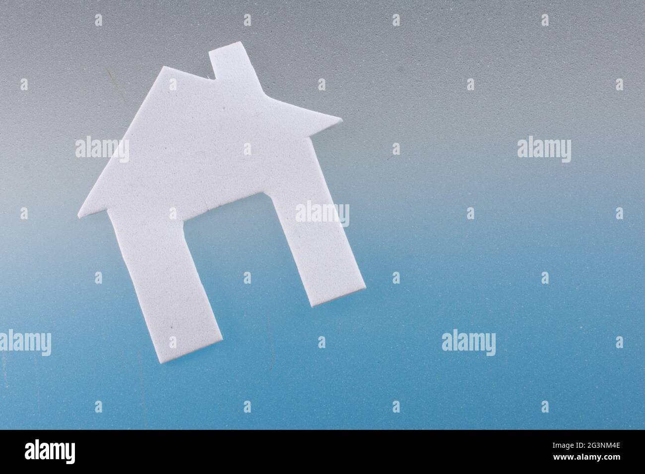 Little paper hi-res stock photography and images - Alamy