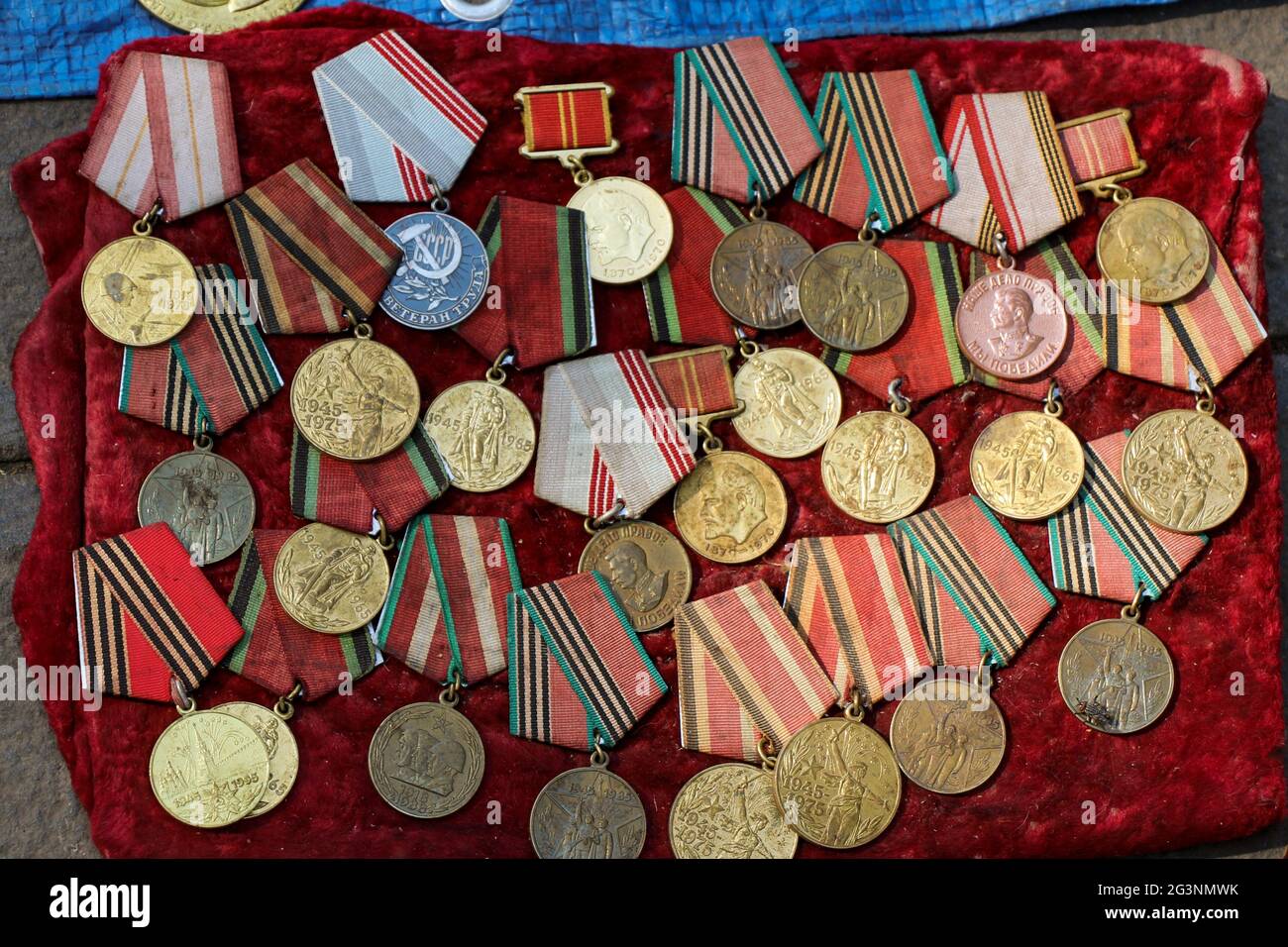 National defense service medal hi-res stock photography and images - Alamy