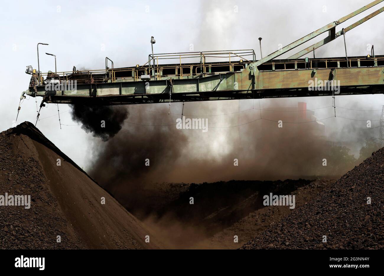 Turow open pit mine hi-res stock photography and images - Alamy