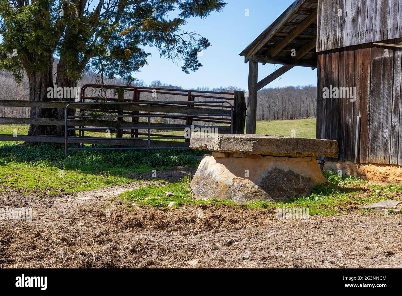 Section of a barn hi-res stock photography and images - Alamy