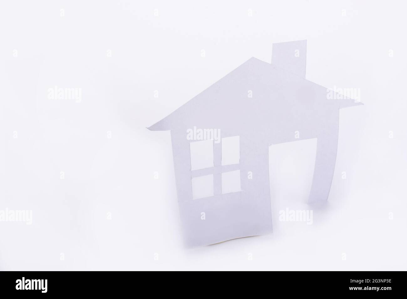 Isolated paper house Stock Photo - Alamy