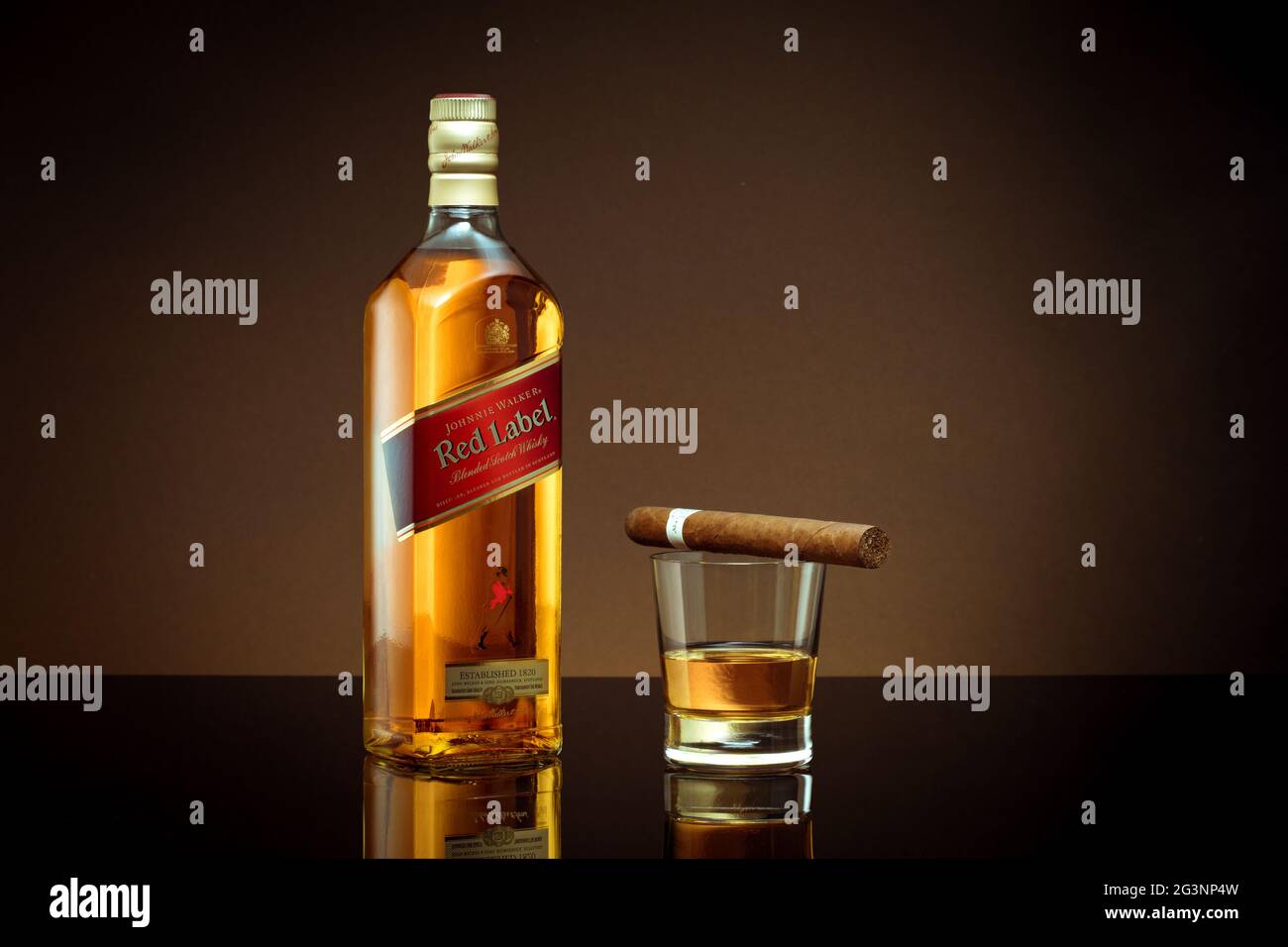 red label Stock Photo - Alamy