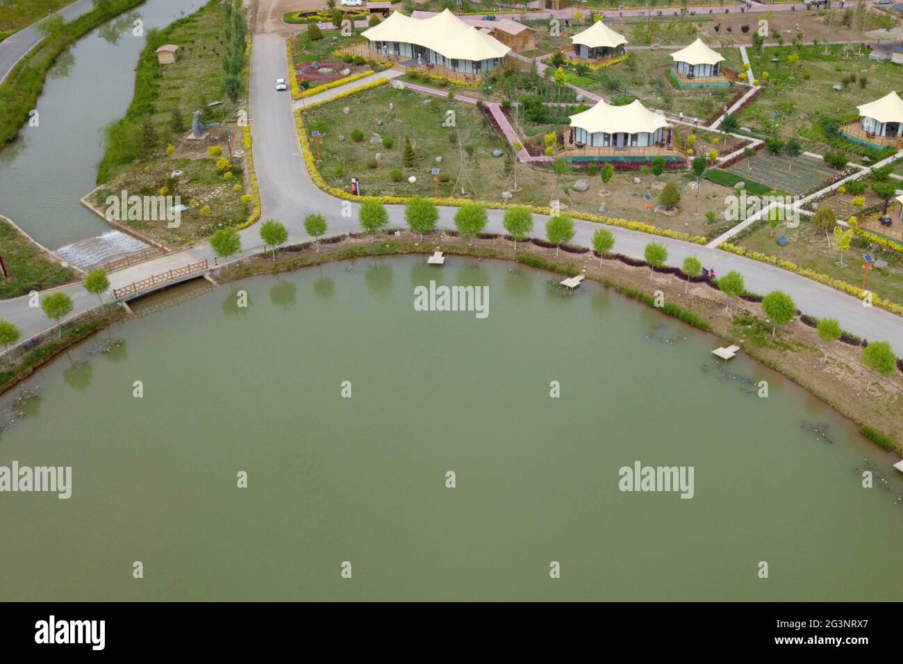 Edge of the gobi china hi-res stock photography and images - Alamy