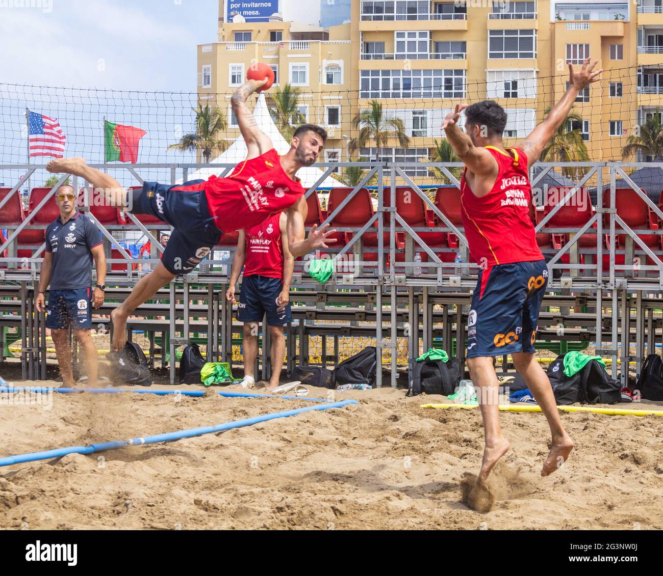 Las Palmas, Gran Canaria, Canary Islands, Spain. 17th June, 2021. Teams ...