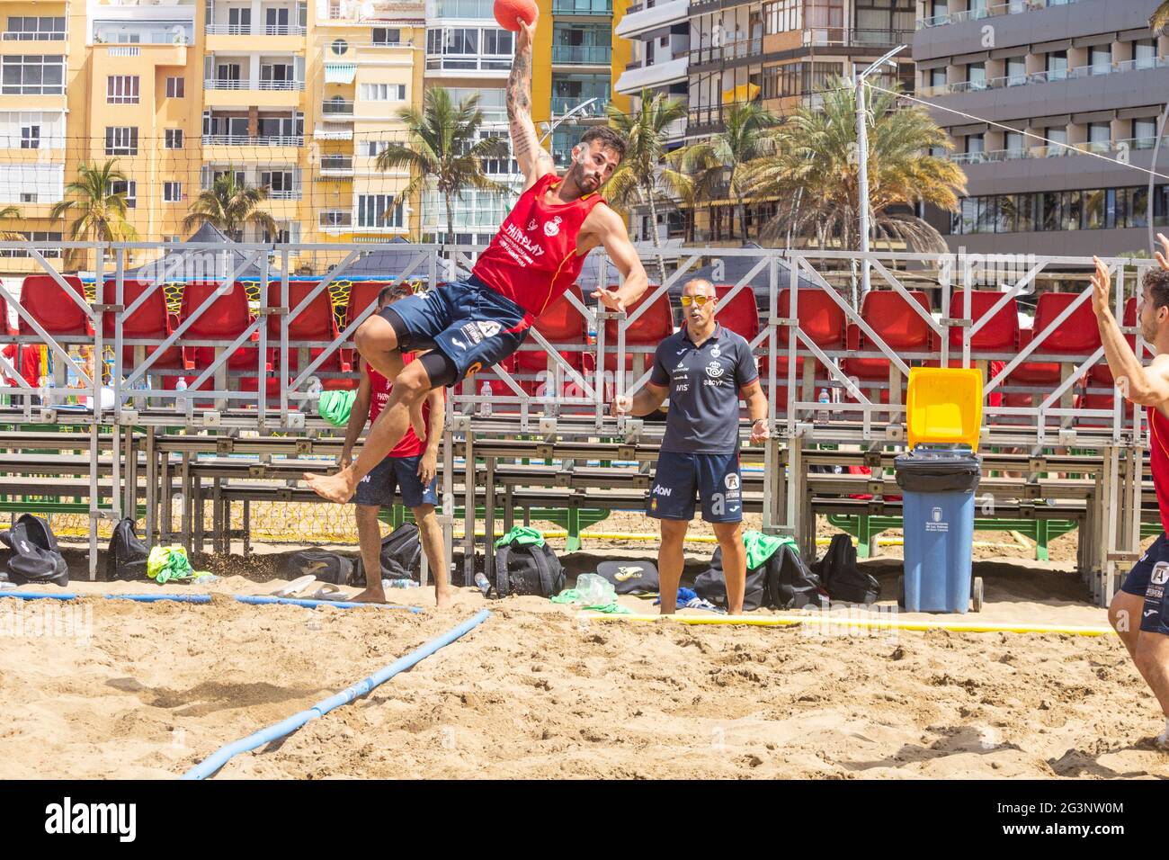 Las Palmas, Gran Canaria, Canary Islands, Spain. 17th June, 2021. Teams ...
