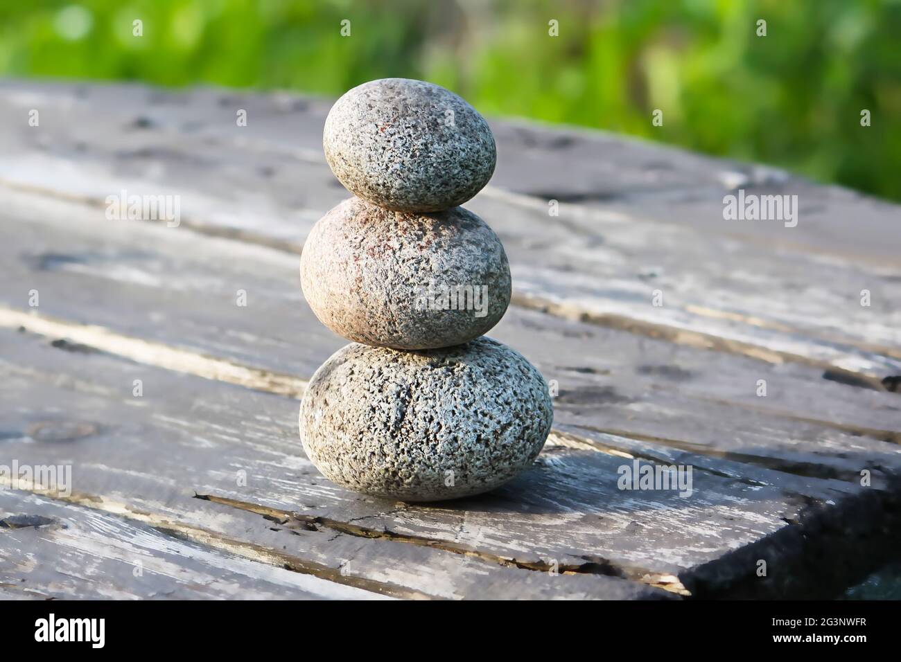 Garden pyramide pyramid hi-res stock photography and images - Alamy