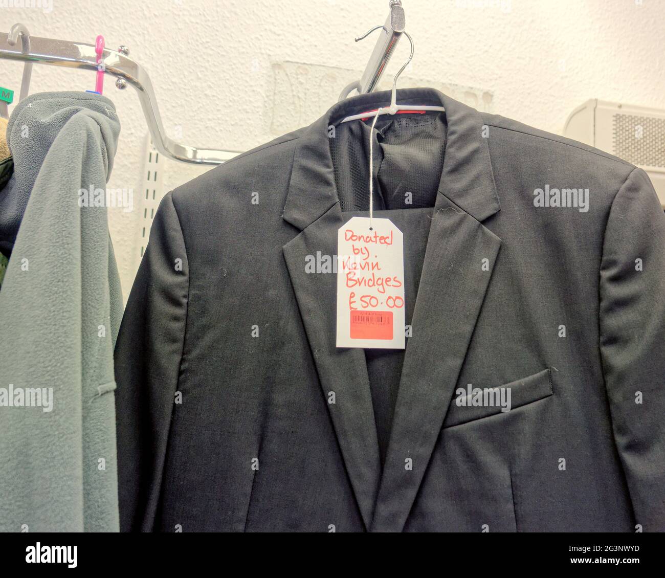 Glasgow, Scotland, UK, 17TH June, 2021. Kevin Bridges tour suits appear ...