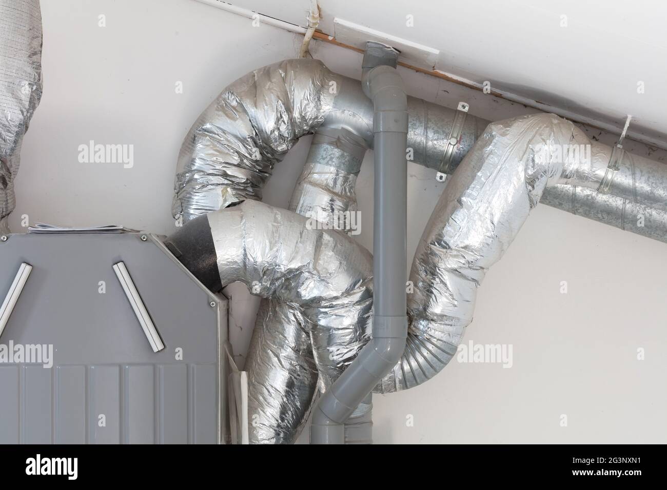 Installation of heating system Stock Photo - Alamy