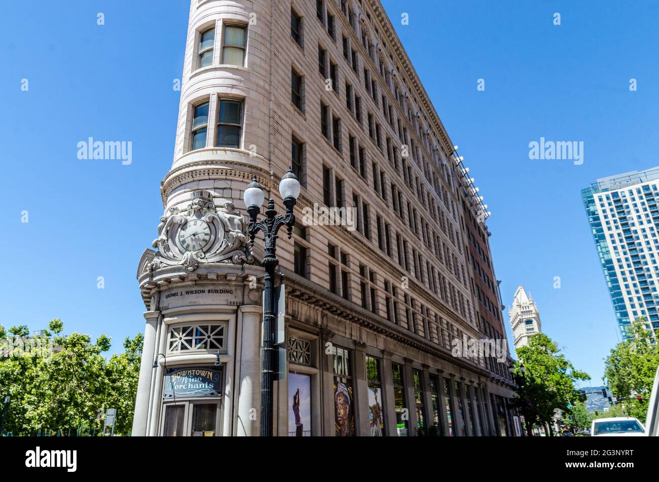 The Lionel J Wilson building in Oakland California USA Stock Photo - Alamy