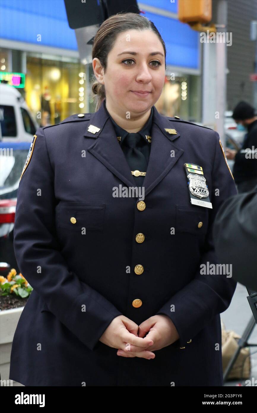 New York - NY - 20210510 NYPD officer Alyssa Vogel gets interviewed ...