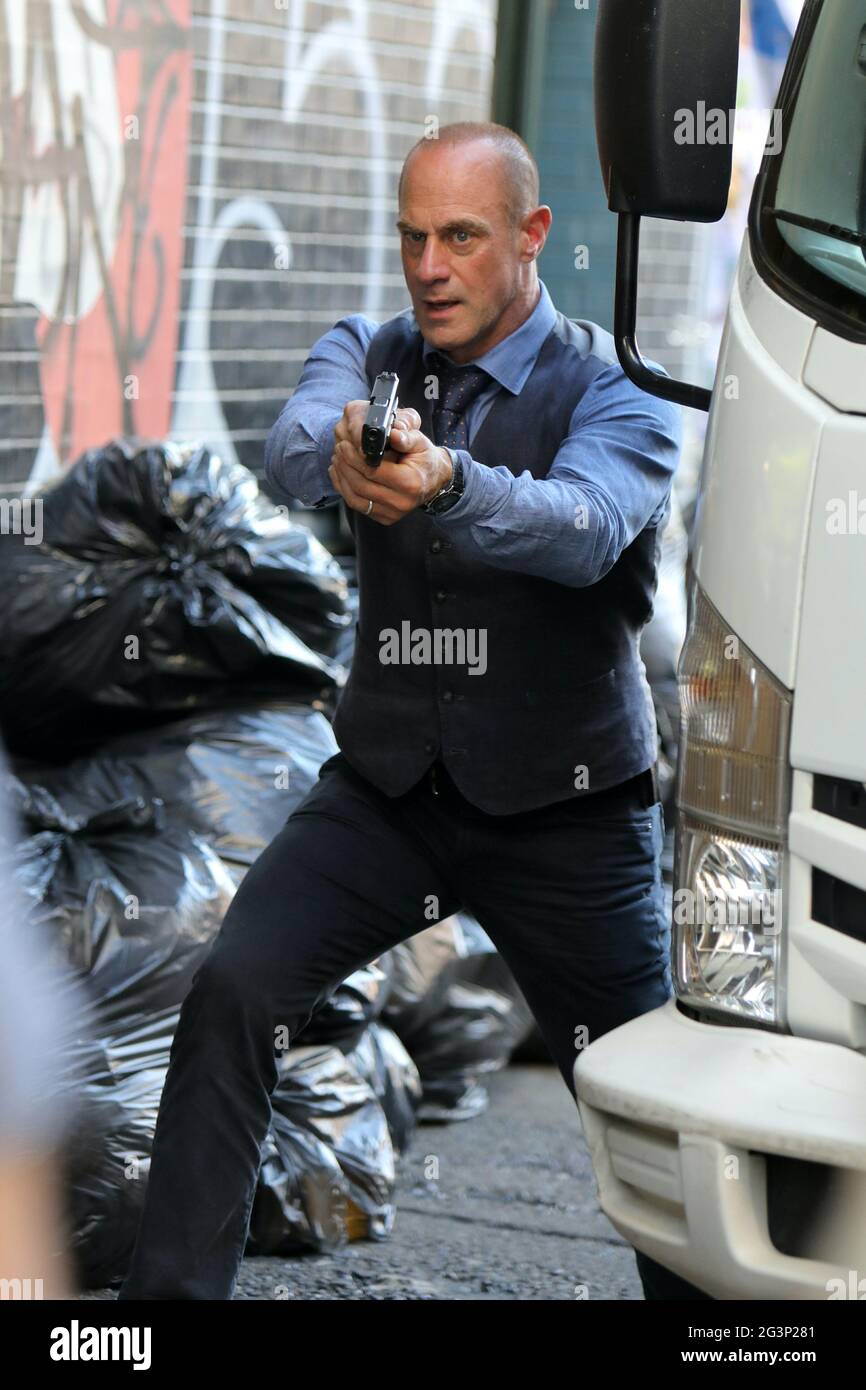 New York - NY - 20210519 Dylan McDermott Christopher Meloni and ...