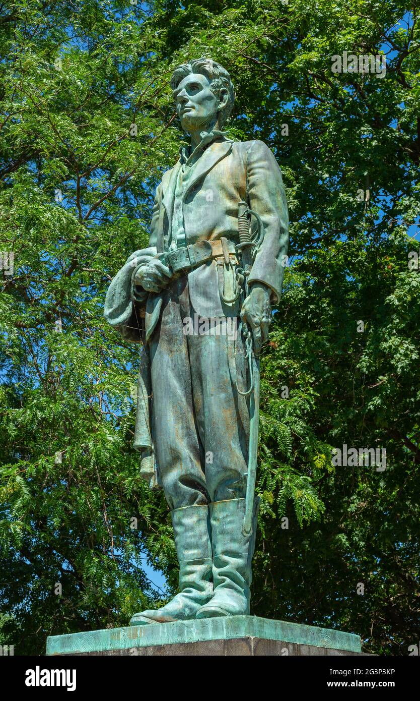 Dixon, Illinois - United States - June 15th, 2021: The Lincoln Monument ...