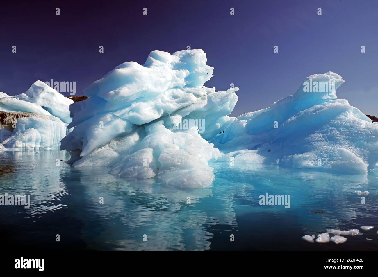 Ice and snow melt water hi-res stock photography and images - Alamy