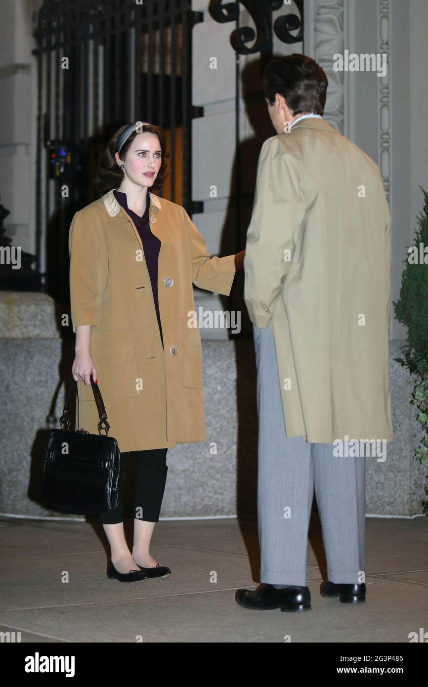 New York - NY - 20210513 Rachel Brosnahan and Michael Zegen film a ...