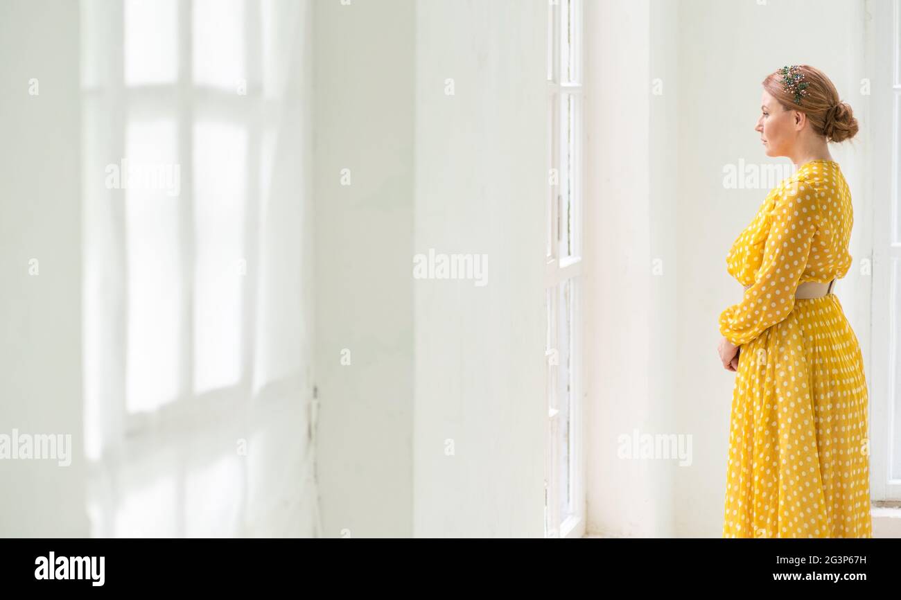 Waiting by a window hi-res stock photography and images - Alamy