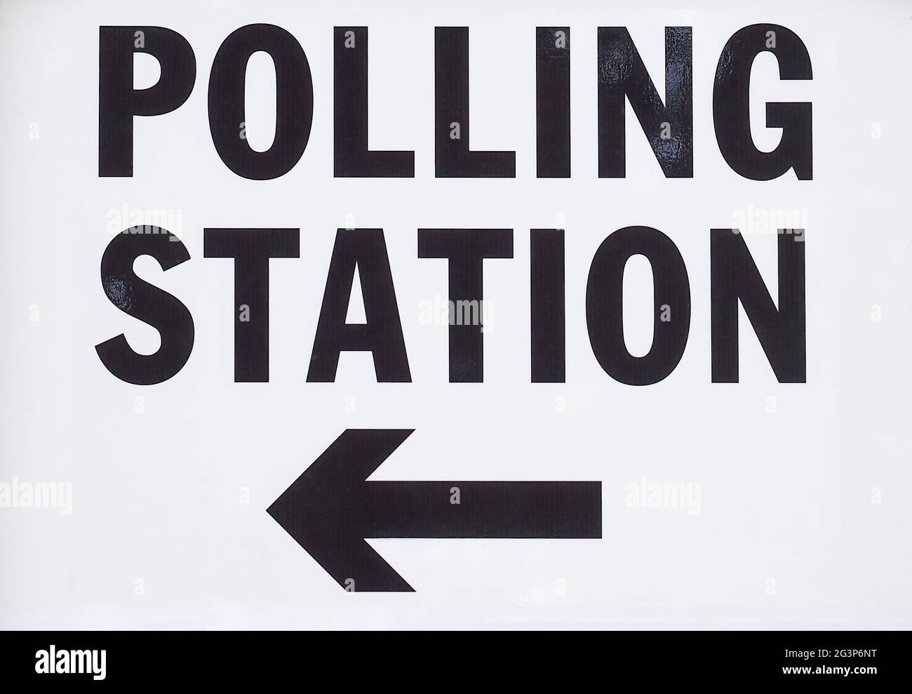 Polling station sign in Town Stock Photo - Alamy