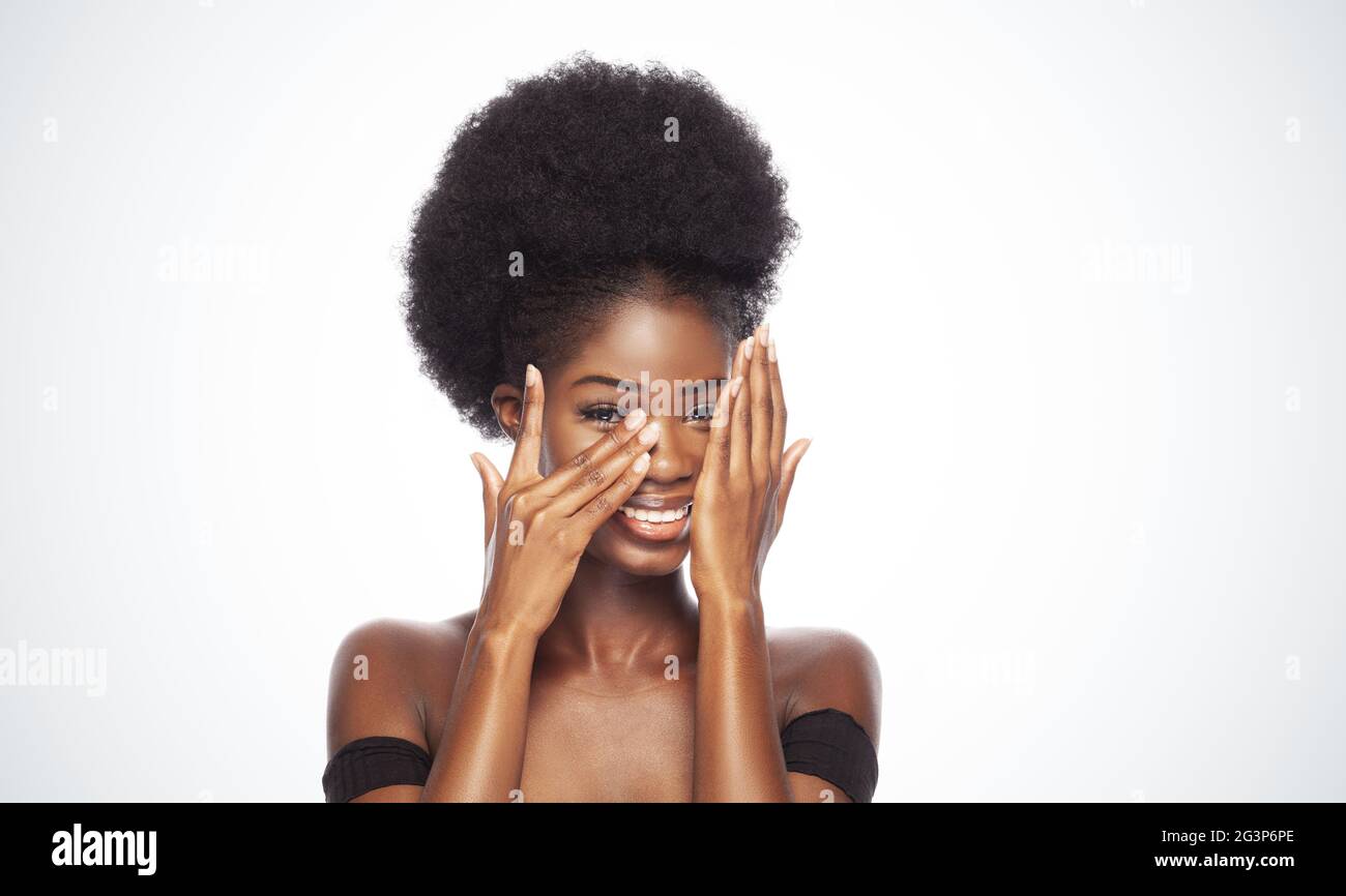 Afro model hi-res stock photography and images - Alamy