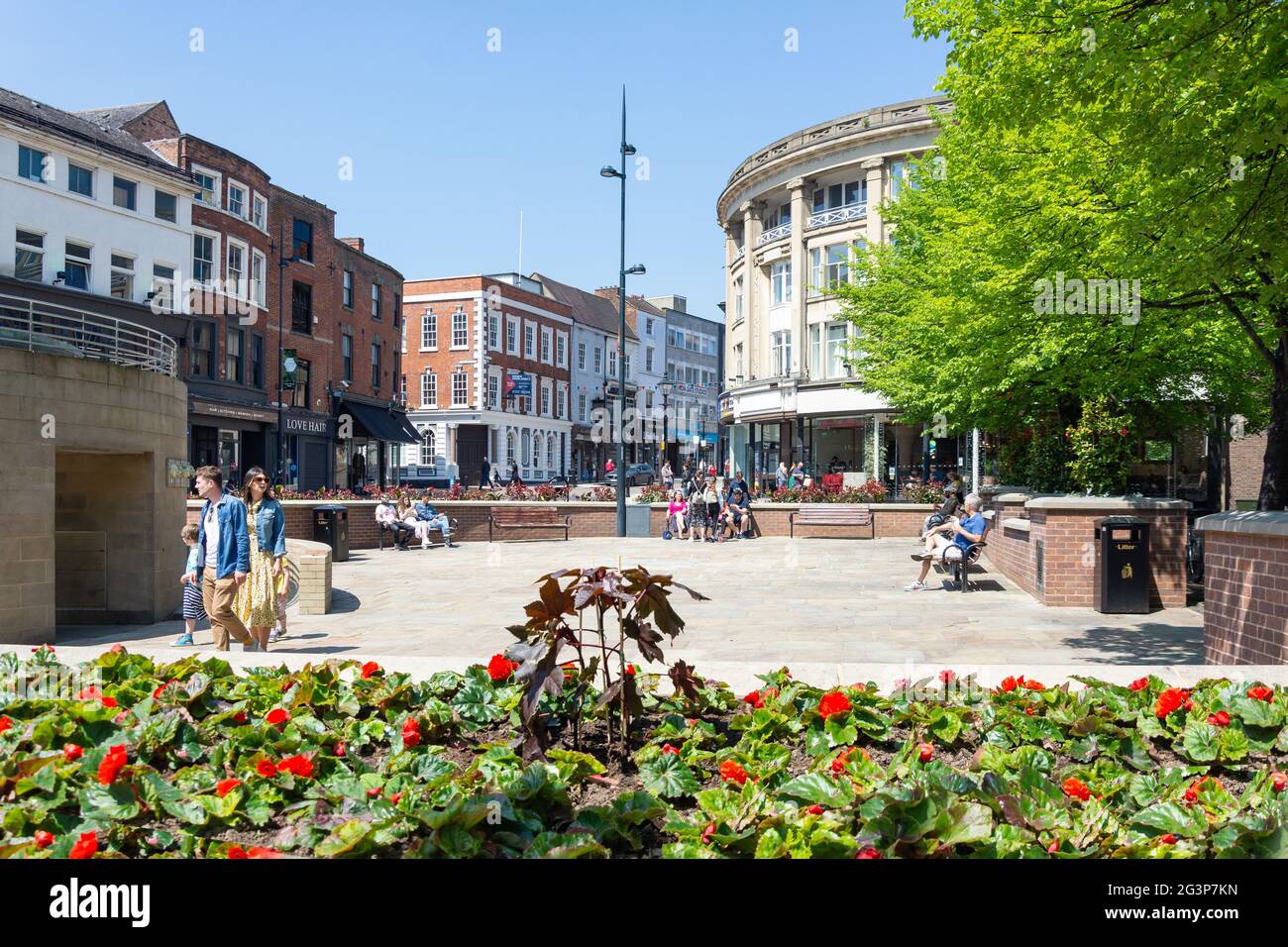 Derby england market square hi-res stock photography and images - Alamy