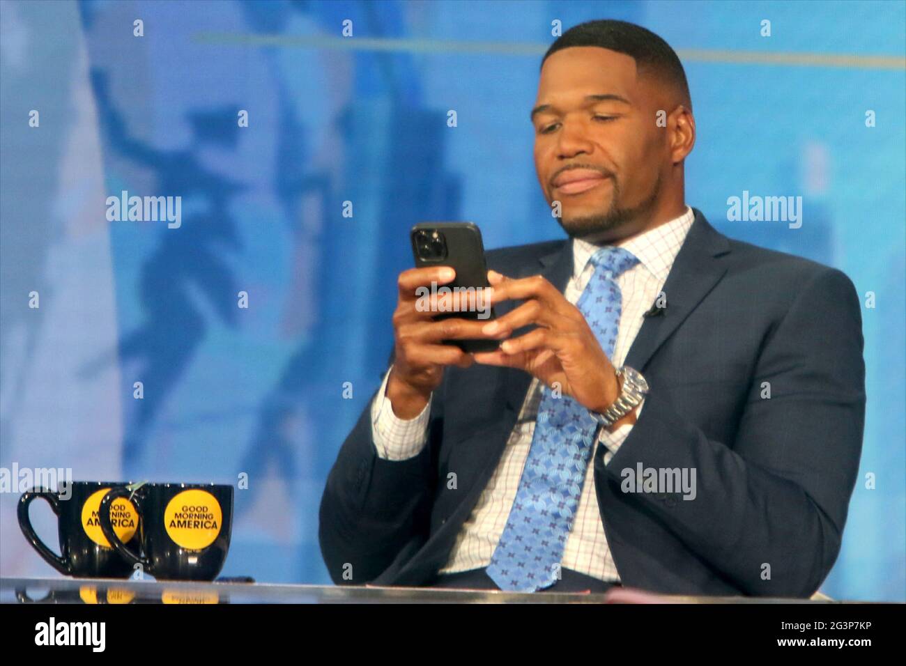 New York - NY - 20210512 Amy RobachMichael Strahan and George ...