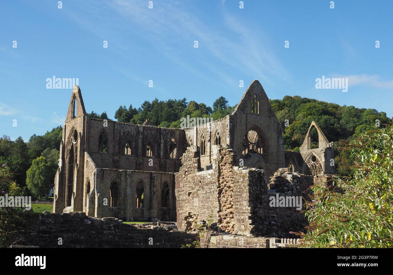 Abaty tyndyrn hi-res stock photography and images - Alamy