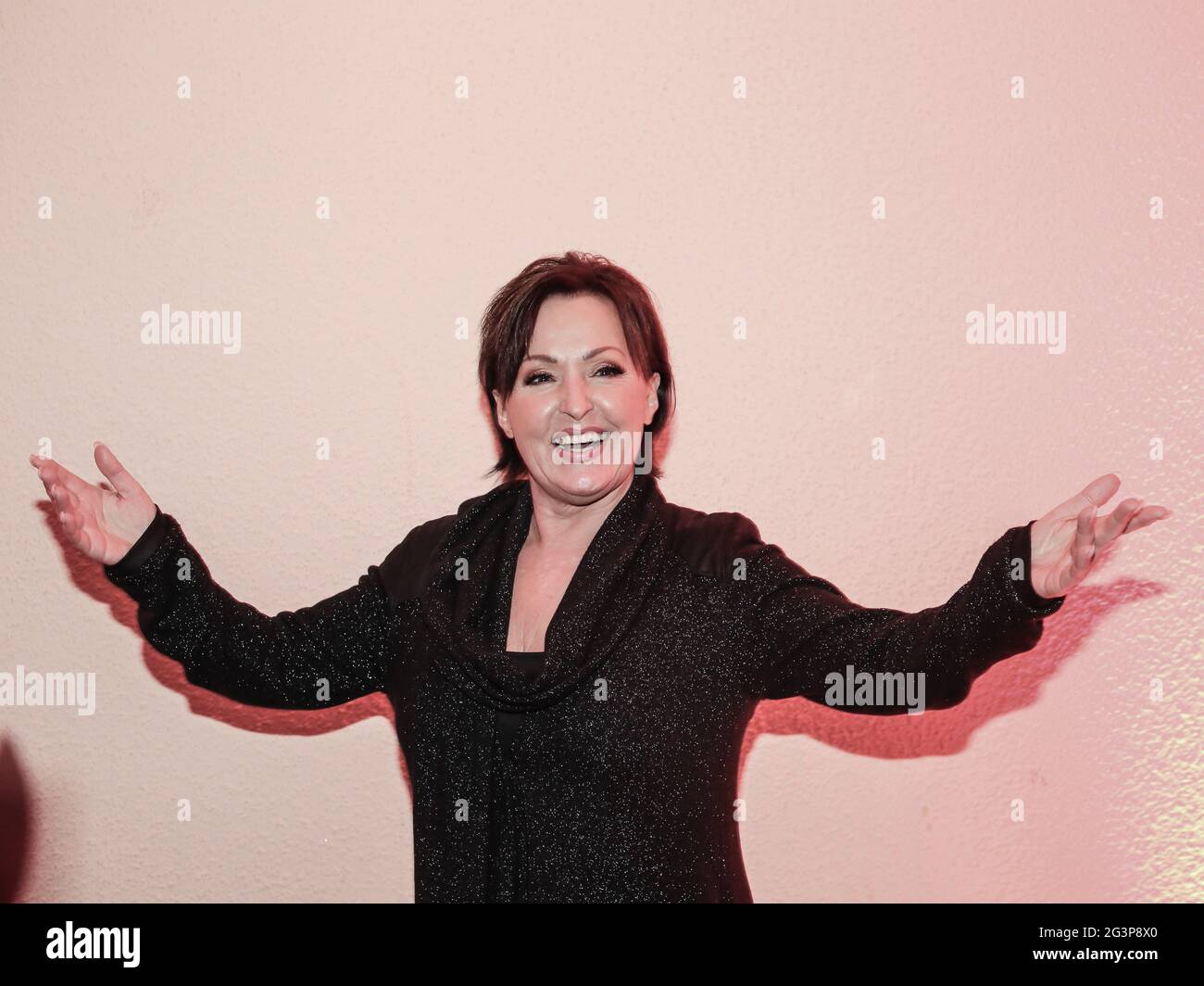 Ute singer hi-res stock photography and images - Alamy