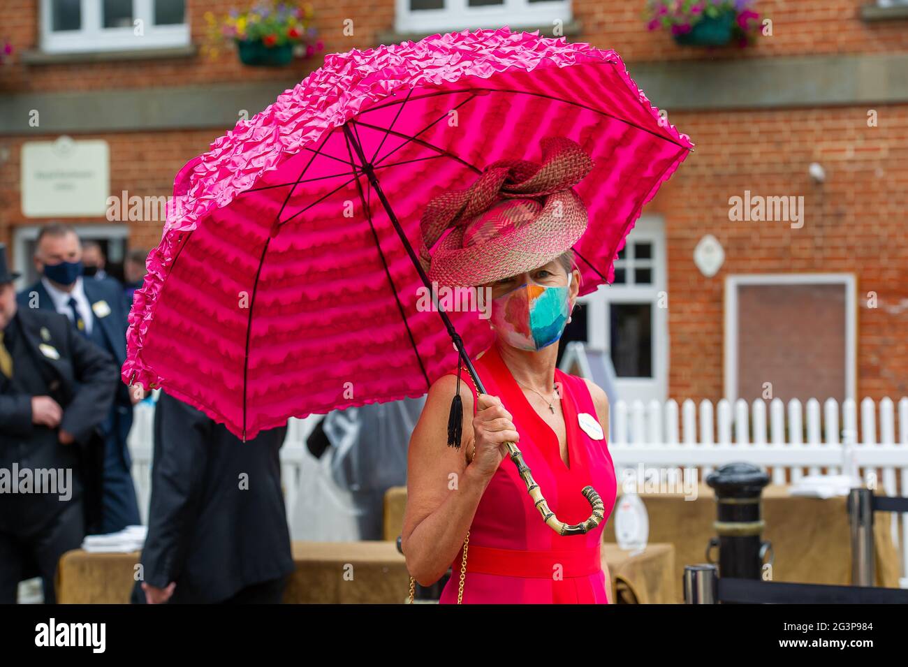 Raining royal ascot High Resolution Stock Photography and Images - Alamy