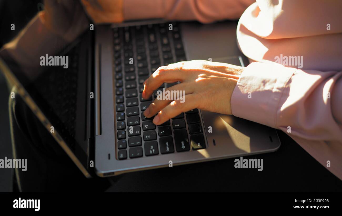 Close up hands typing message hi-res stock photography and images - Alamy