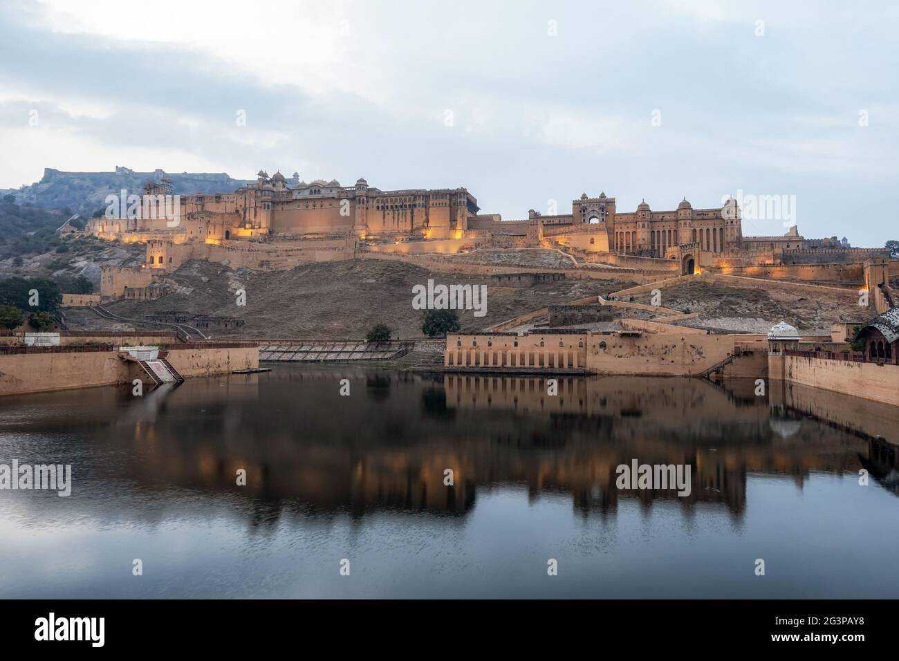 Amber fort night india hi-res stock photography and images - Alamy