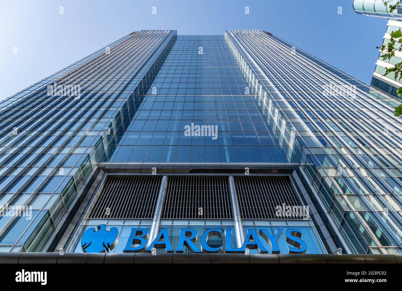 One Churchill Place, Barclays Bank Headquarters building, in Docklands ...