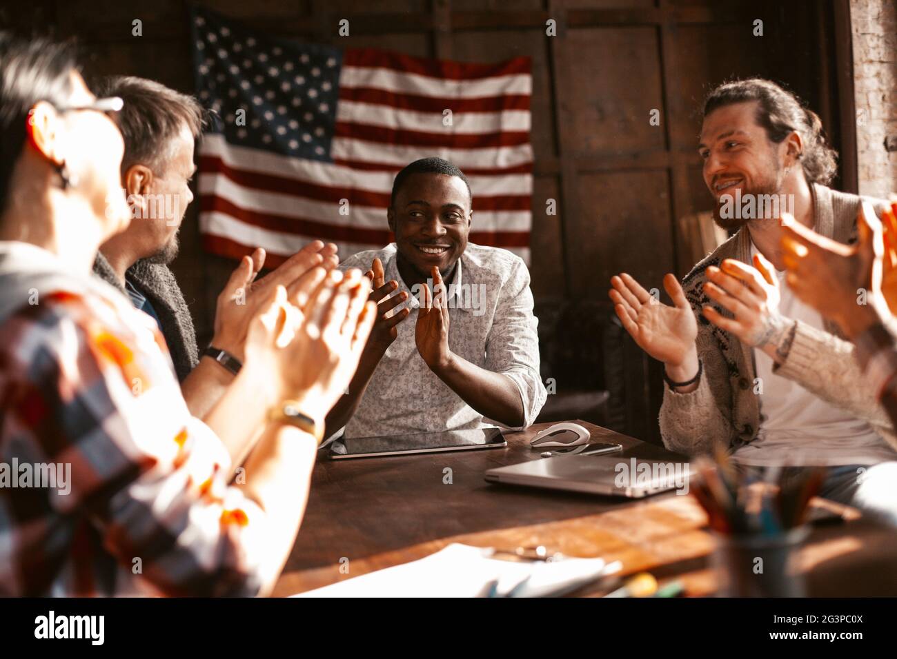 Women cheer during team hi-res stock photography and images - Alamy