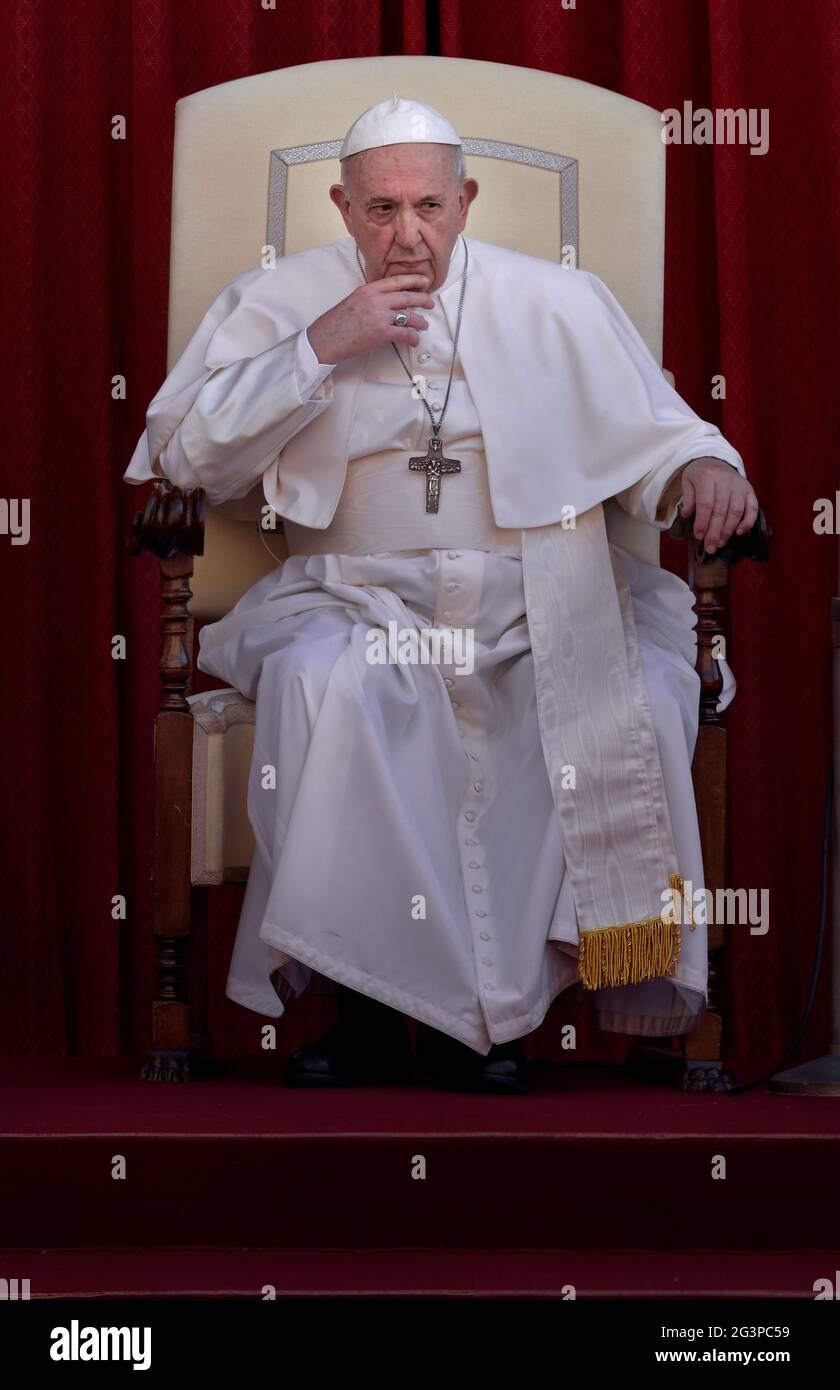 Vatican City State, Vatikanstadt. 16th June, 2021. Pope Francis public ...