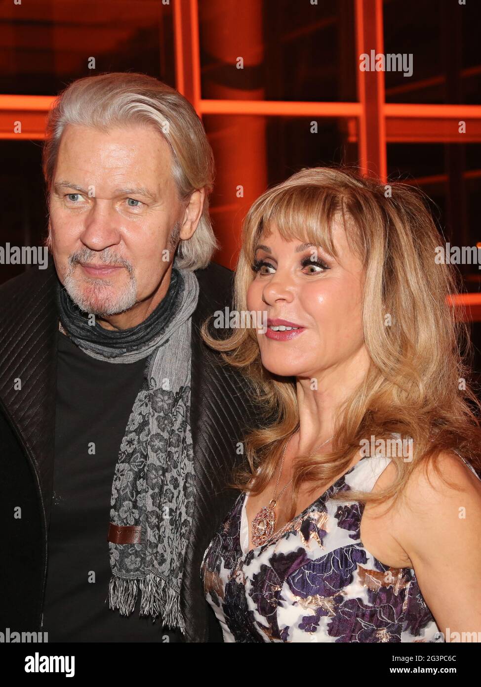 Johnny logan irish eurovision winner hi-res stock photography and ...