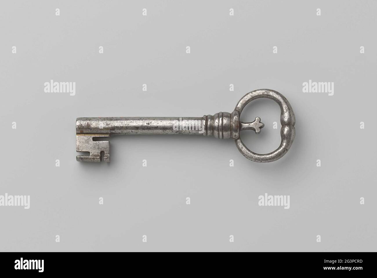 Pipe key. Pipe key whose annular eye releases to both sides from the ...
