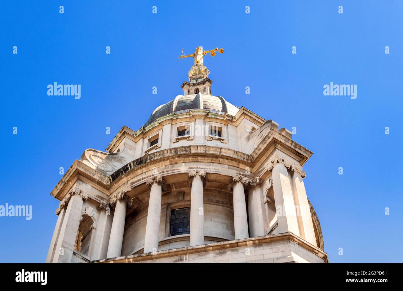 Lady court hi-res stock photography and images - Alamy