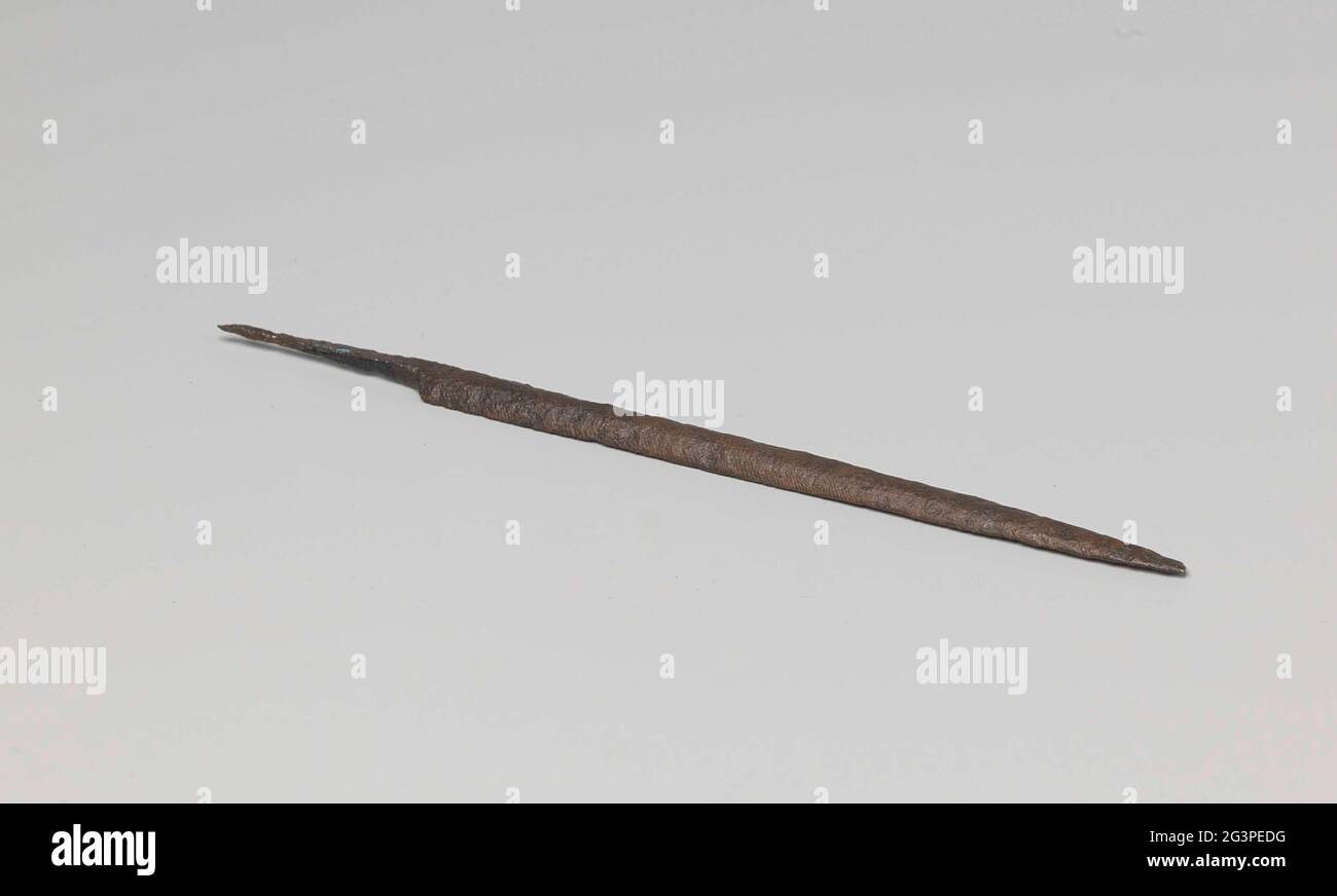 File, half round without handle, with parallel reversal and skinny ...